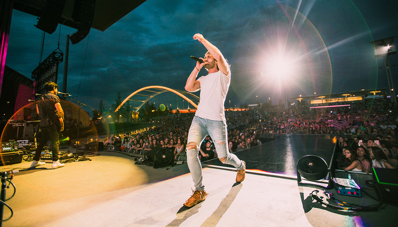 Country Singer Ryan Hurd Finds Himself On Stage - Ticketmaster Blog