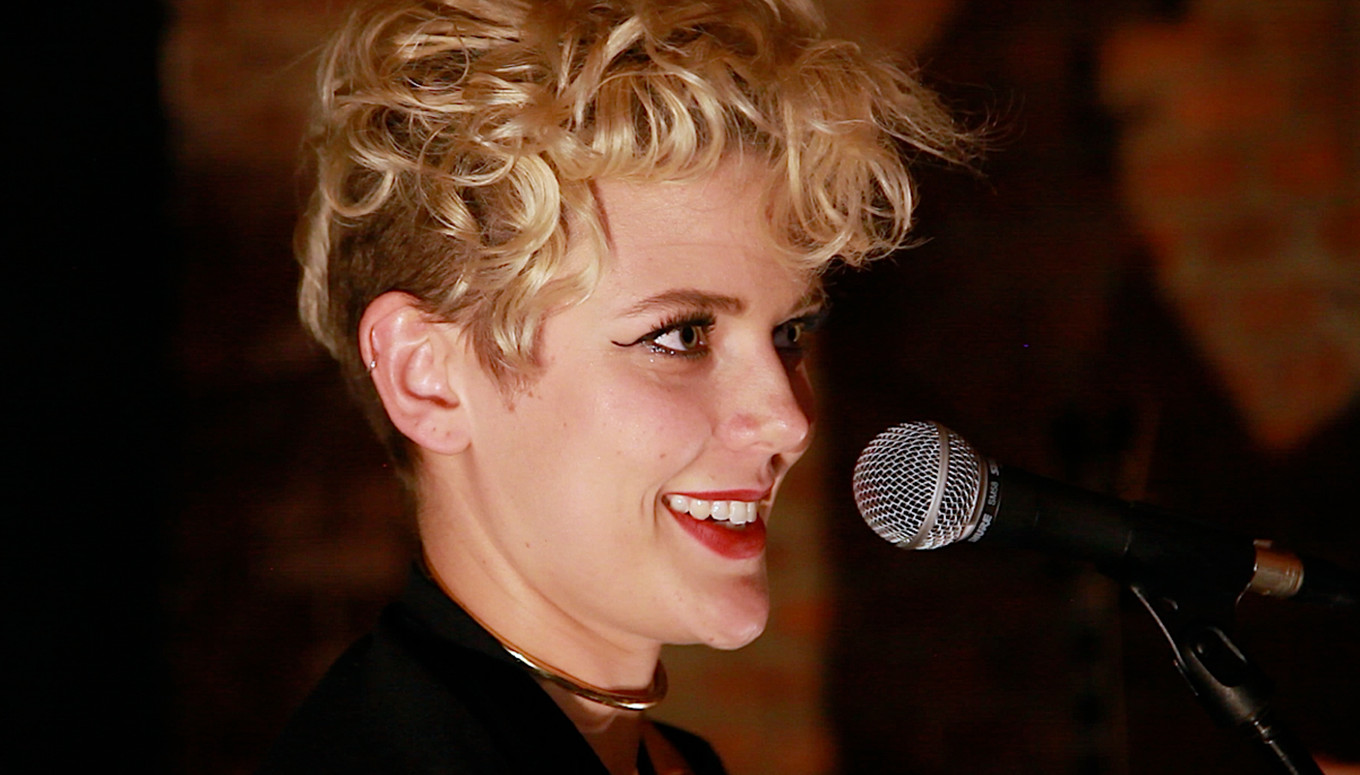 Betty Who Gives Her Music The “Human Touch” In Exclusive Live ...