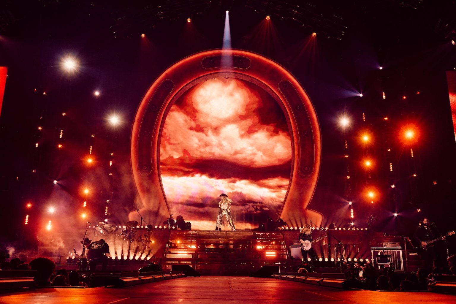 What to Know: Get Ready for Lainey Wilson’s Whirlwind World Tour