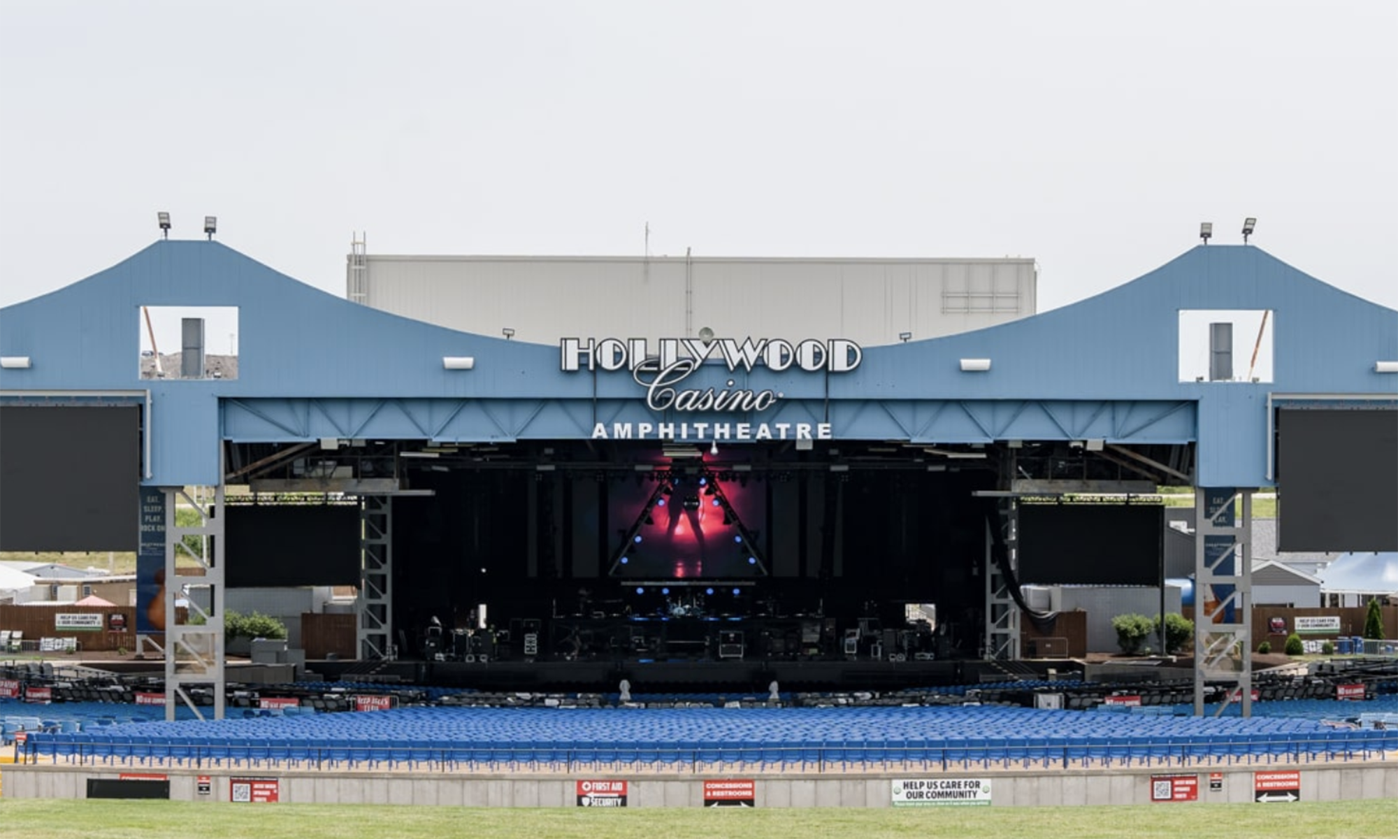 Step Inside: Hollywood Casino Amphitheater - Learn Before You Go
