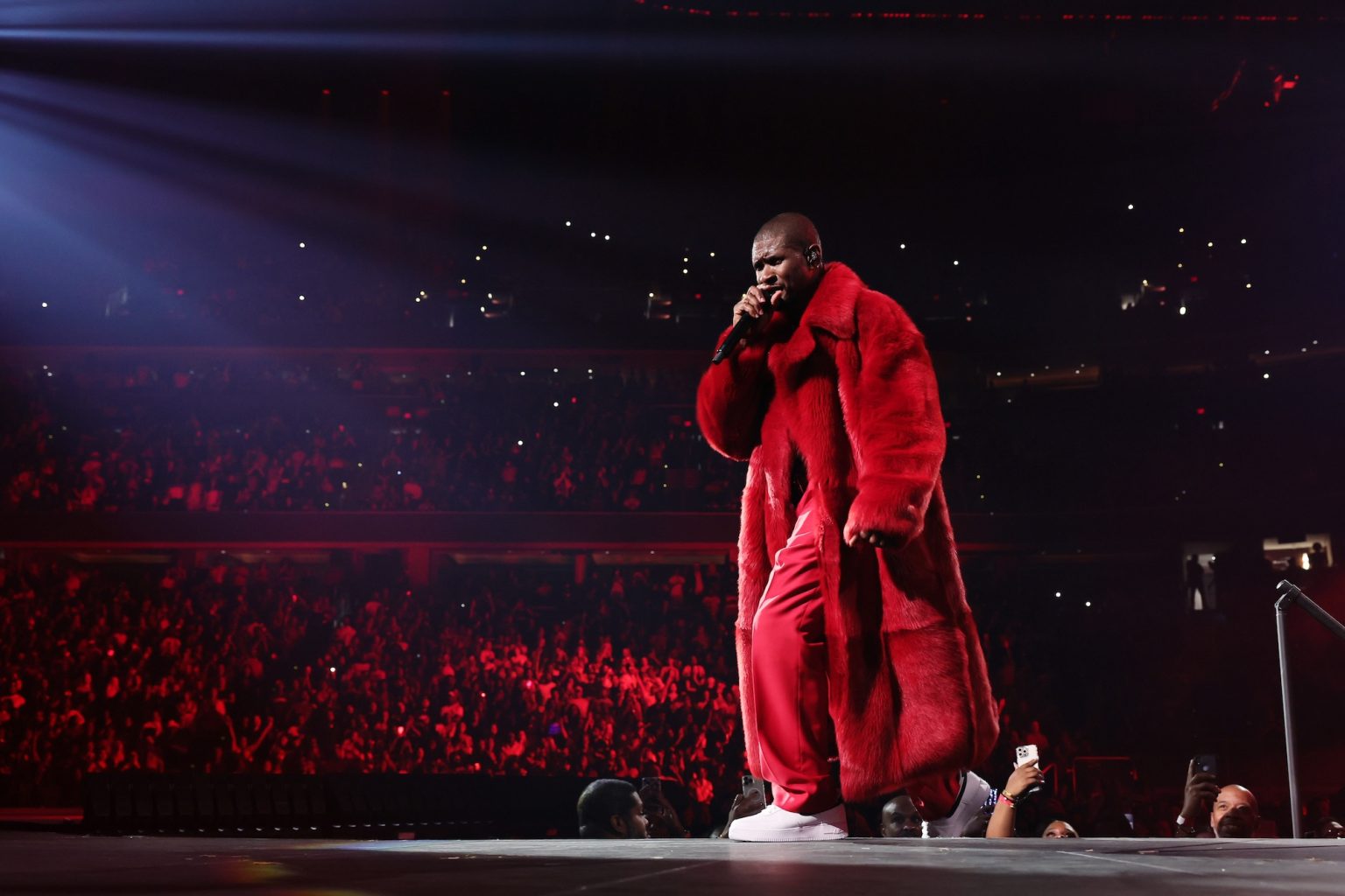 Get Set for USHER: Setlist and Essential for the 2024 Tour